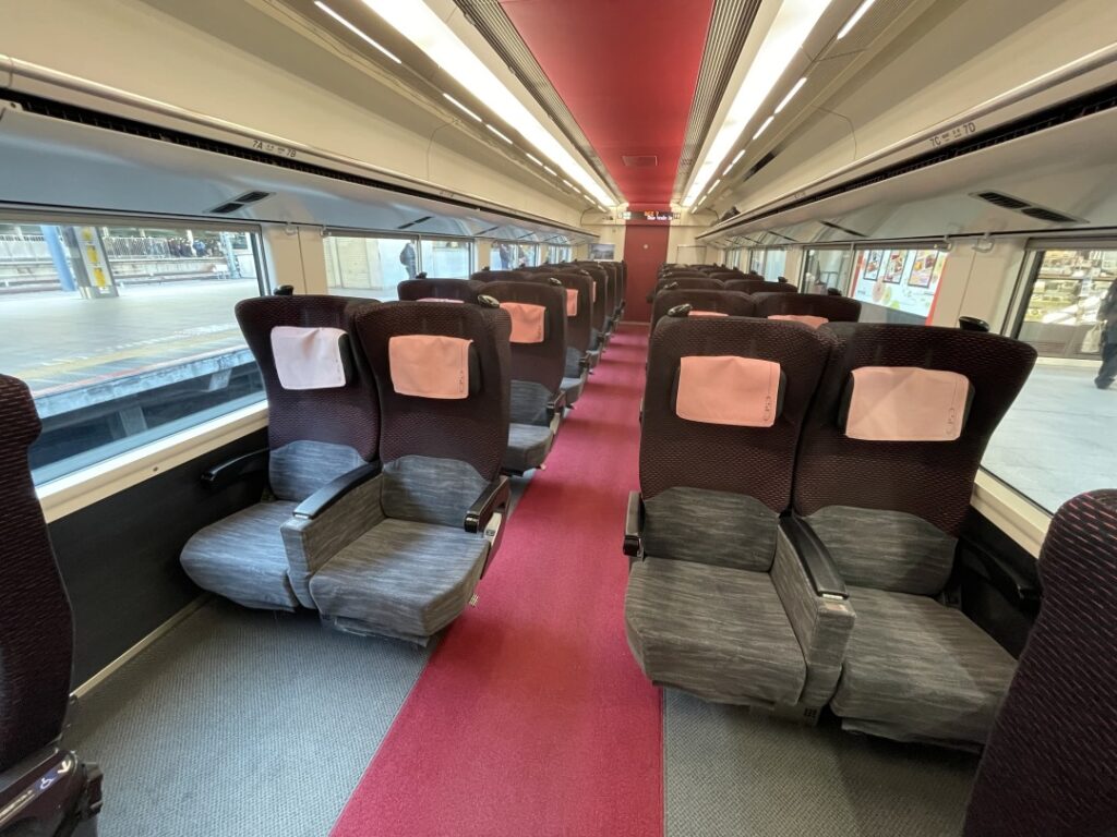 乗るなら必見！特急あずさ・かいじの知ってトクする7つのこと